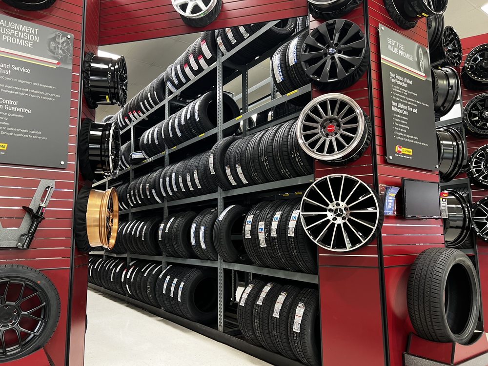 LES SCHWAB TIRE CENTER - Updated January 2026 - 20 Photos & 162 Reviews ...