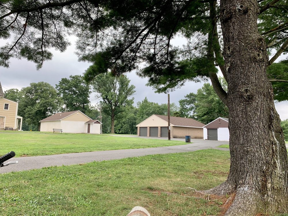 OAK RIDGE PARK - Updated June 2024 - 16 Photos - 103-105 Oak Ridge Rd ...