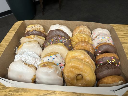 MARY LOU DONUTS - Updated September 2025 - 91 Photos & 129 Reviews ...