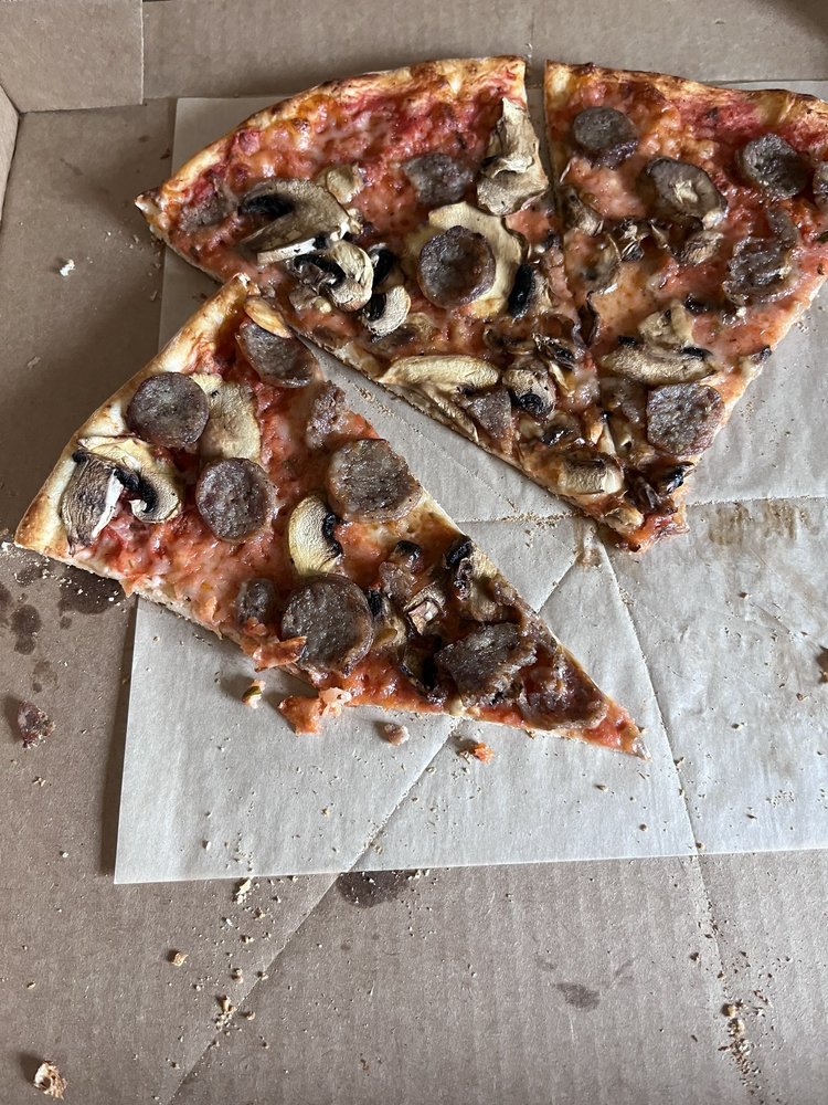 PIE LIFE PIZZERIA - Updated November 2024 - 27 Photos & 71 Reviews ...