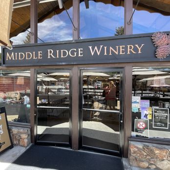 MIDDLE RIDGE WINERY - Updated October 2025 - 218 Photos & 125 Reviews ...