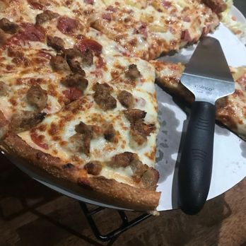 GOODFELLAS PIZZA BAR AND GRILL - Updated October 2024 - 51 Photos & 28 ...