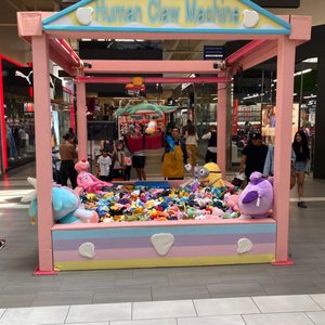 HUMAN CLAW MACHINE - 447 Great Mall Dr, Milpitas, California - Kids ...
