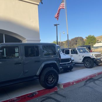 COASTLINE CHRYSLER DODGE JEEP RAM - Updated August 2025 - 132 Photos ...