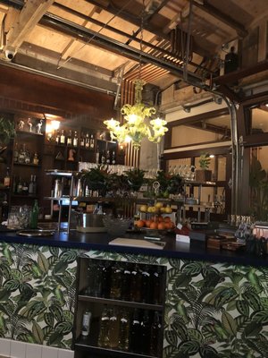 SHAKER MILL near you at 418 State St, Santa Barbara, California - 271 ...