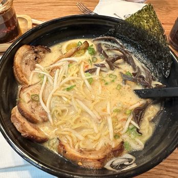 MONEYKEY RAMEN - Updated April 2025 - 204 Photos & 161 Reviews - 1717 ...