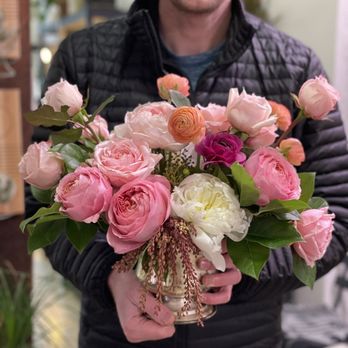 FLOWERS IN THE ALLEY - Updated November 2025 - 61 Photos - 17 Reviews ...