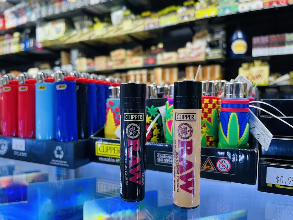 SMOKERS HEAVEN SMOKE AND VAPE SHOP - Updated May 2024 - 308 Photos & 11 ...