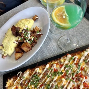 NONA BLUE MODERN TAVERN - Updated June 2024 - 805 Photos & 874 Reviews ...