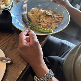 RH HOUSE - Updated July 2025 - 471 Photos & 373 Reviews - 2630 Crooks ...