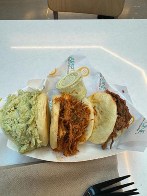 AREPA ZONE - Updated November 2024 - 23 Photos & 27 Reviews - 2000 ...