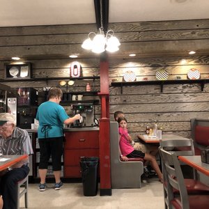 BACKBEAT QUE BBQ SMOKEHOUSE - 28 Photos & 29 Reviews - 1 Cedar Point Dr ...