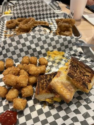 CRISPY EDGES - Updated November 2024 - 43 Photos & 27 Reviews - 700 ...