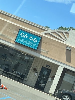 KETO KATZ BAKERY - Updated September 2024 - 18 Photos - 36759 Garfield ...