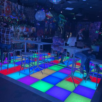 ZIGGY’S PUB & RESTAURANT - Updated September 2024 - 121 Photos & 163 ...