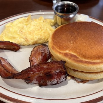 EARL E BYRDS - Updated January 2025 - 49 Photos & 81 Reviews - 202 E Superior St, Munising ...