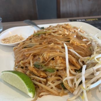 THAI ADDICT CUISINE - Updated June 2024 - 334 Photos & 280 Reviews ...
