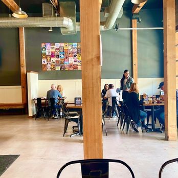 BURGER BENCH - Updated June 2025 - 146 Photos & 65 Reviews - 230 Main ...