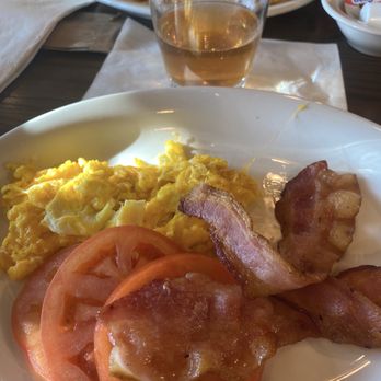 CRACKER BARREL OLD COUNTRY STORE - Updated February 2025 - 479 Photos ...