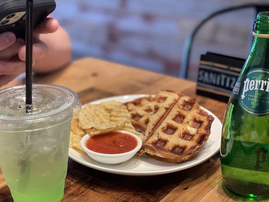 THE COFFEESMITH - Updated May 2025 - 170 Photos & 81 Reviews - 770 SE ...