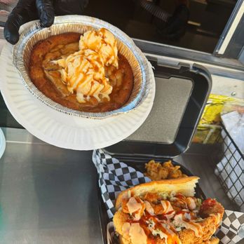 BUZZNBEEZ FOOD TRUCK - Updated August 2024 - 96 Photos & 190 Reviews ...