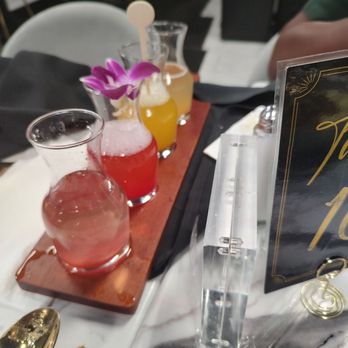 TABLE 22 - Updated February 2025 - 177 Photos & 95 Reviews - 4924 E Busch Blvd, Tampa, Florida ...