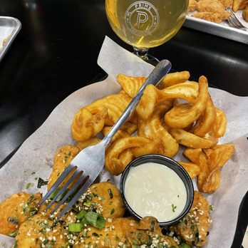 PRIME TAP HOUSE: WEST END - Updated August 2024 - 100 Photos & 70 ...