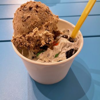 PENDLETON PARLOR: ICE CREAM & COOKIE DOUGH - Updated December 2025 ...