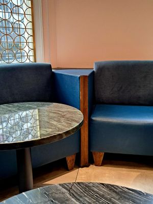 CAFÉ AT SAKS - Updated December 2025 - 39 Photos & 17 Reviews - 611 5th ...