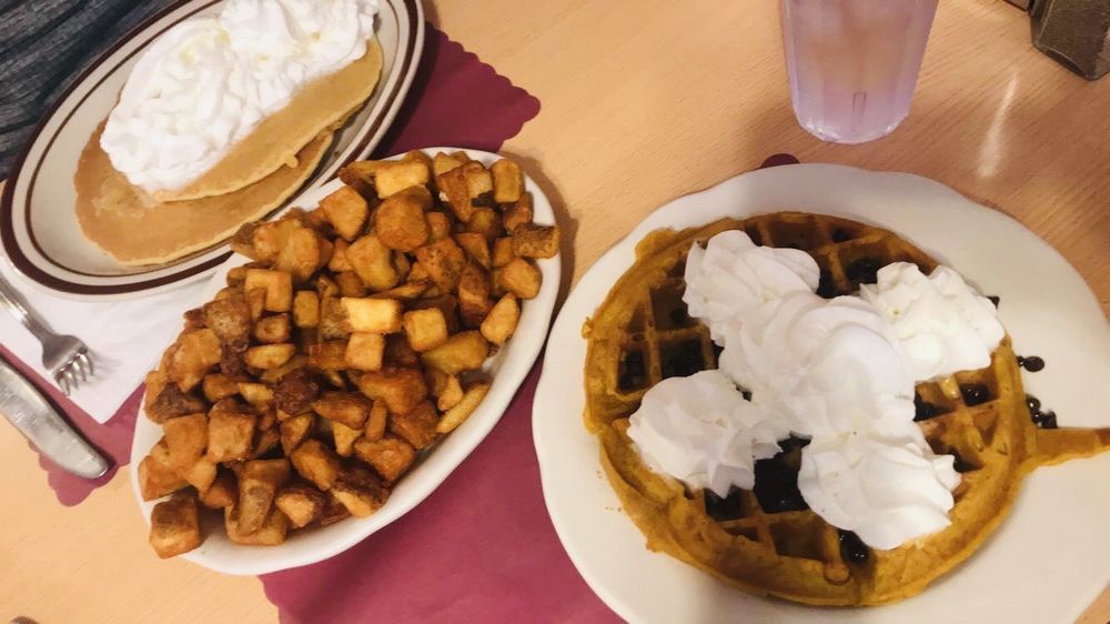 MARIA’S BREAKFAST & LUNCH - 68 Photos & 112 Reviews - 616 Smithfield ...