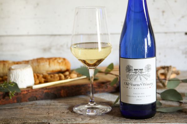 OLD FARM WINERY AT HARTLAND - Updated October 2025 - 145 Photos & 53 ...