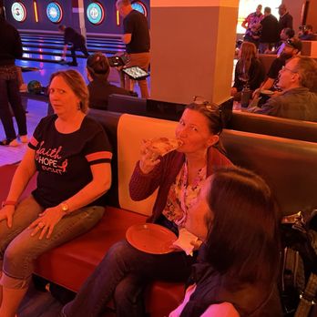 BOWLERO SOUTH SEATTLE - Updated December 2025 - 142 Photos & 171 ...