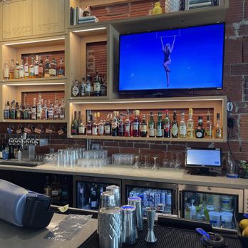 PARLOR - Updated July 2024 - 575 Photos & 374 Reviews - 1707 Locust St ...