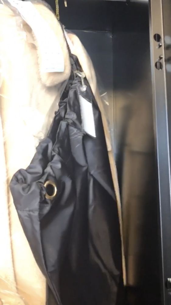 MINT LOCKER - $$ - 21 Photos & 55 Reviews - 7060 South Durango Dr, Las ...