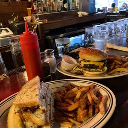 COMET CAFE - Updated December 2025 - 944 Photos & 1311 Reviews - 1947 N ...