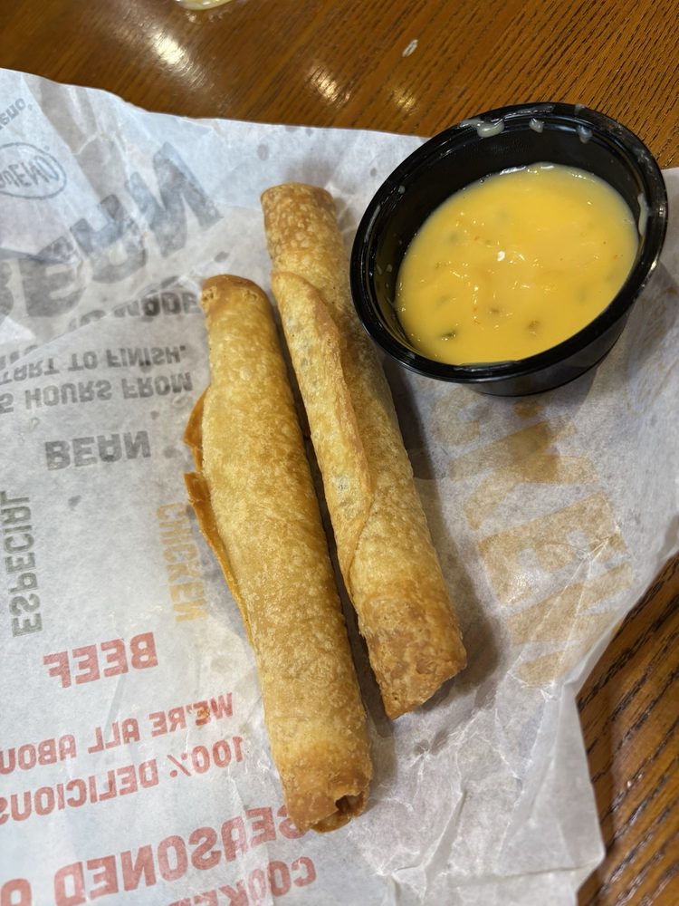 TACO BUENO - Updated August 2025 - 16 Photos & 58 Reviews - 2004 S ...