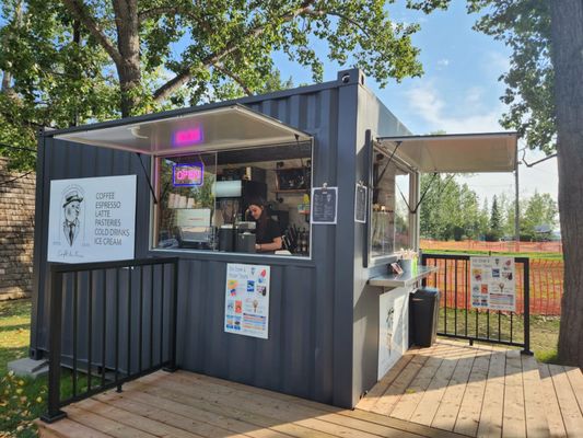 CAFE DU PARC - Updated January 2026 - 13 Photos - 7305 Crowchild Trail ...