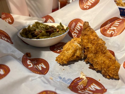 MIA’S TABLE - Updated June 2025 - 417 Photos & 452 Reviews - 23235 ...