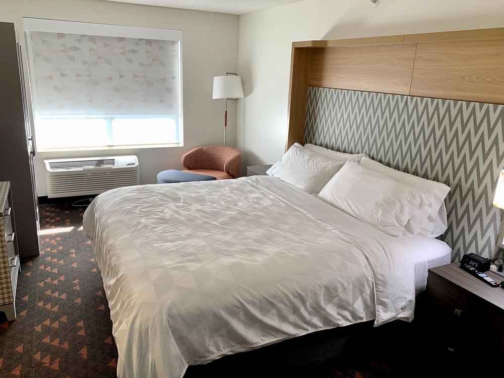 HOLIDAY INN & SUITES - BOTHELL - Updated December 2025 - 21 Photos & 45 ...