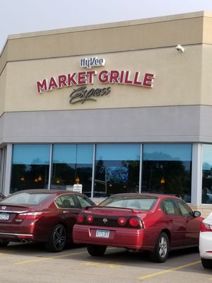 HYVEE - Updated January 2026 - 21 Photos & 42 Reviews - 500 37th St NW ...