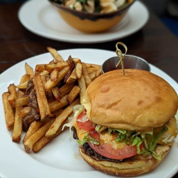 THE GULL BAR + KITCHEN - Updated December 2025 - 37 Photos & 40 Reviews ...