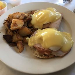 CAFE PIERROT - Updated January 2026 - 173 Photos & 192 Reviews - 19 ...