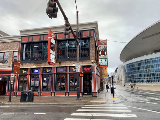 RIPPY’S BAR & GRILL - 730 Photos & 989 Reviews - 429 Broadway ...