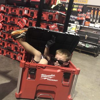 FASTENERS INC TOOL OUTLET - Updated December 2025 - 43 Photos & 40 ...