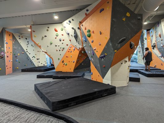 ROX CLIMBING GYM - Updated October 2025 - 20 Photos - 6775 Chopra Ter ...