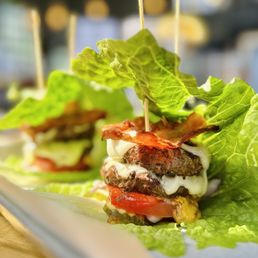 SLIDER INN - DOWNTOWN - Updated November 2025 - 160 Photos & 141 ...