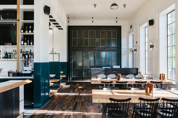 Wesley & Rose Lobby Bar - Book a Table - Updated November 2025 - 251 ...