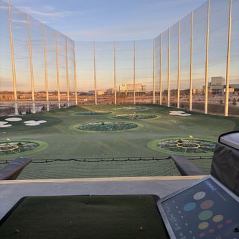 TOPGOLF - Updated April 2025 - 761 Photos & 712 Reviews - 2050 Progress ...