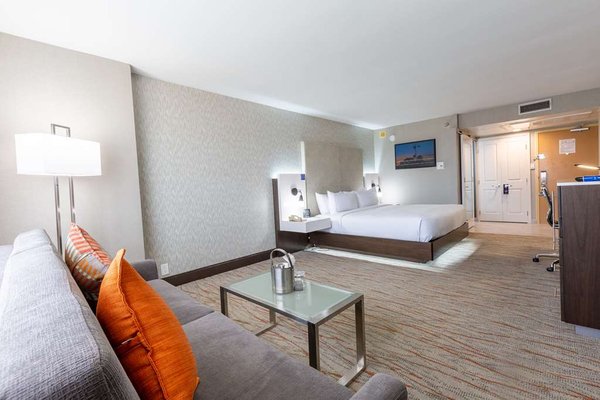 DOUBLETREE BY HILTON HOTEL DALLAS - RICHARDSON - 206 Photos & 132 ...