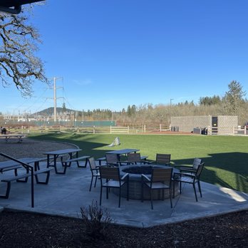 OAK TREE STATION - Updated October 2025 - 114 Photos & 73 Reviews ...